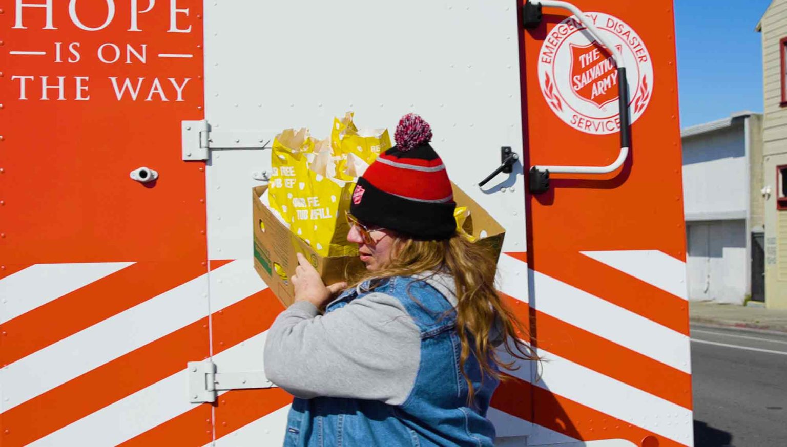 In Oakland, a Mobile Outreach Team ‘resuscitates souls’ and meets needs ...