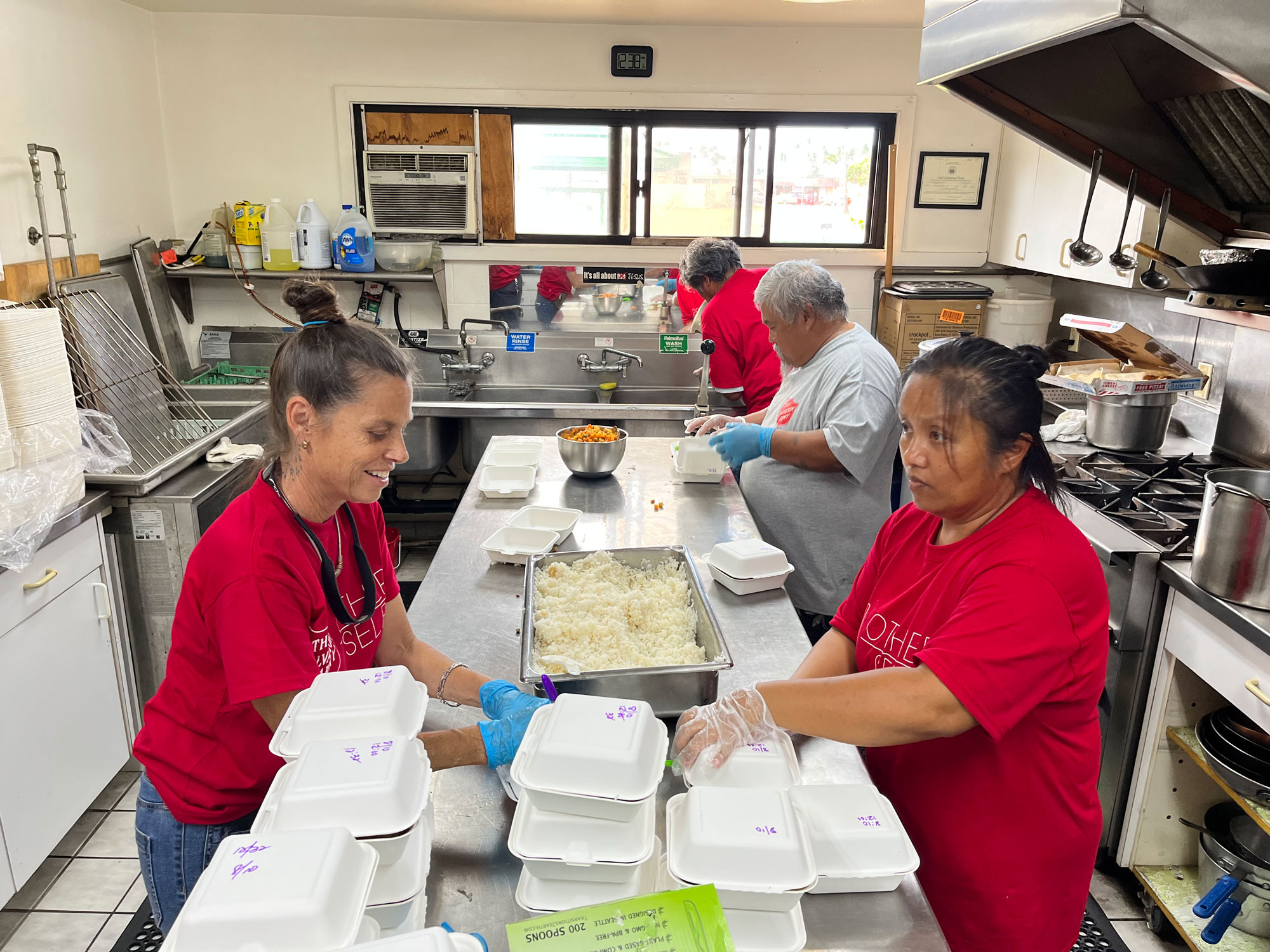 Salvation Army serving as primary feeding organization following Maui ...