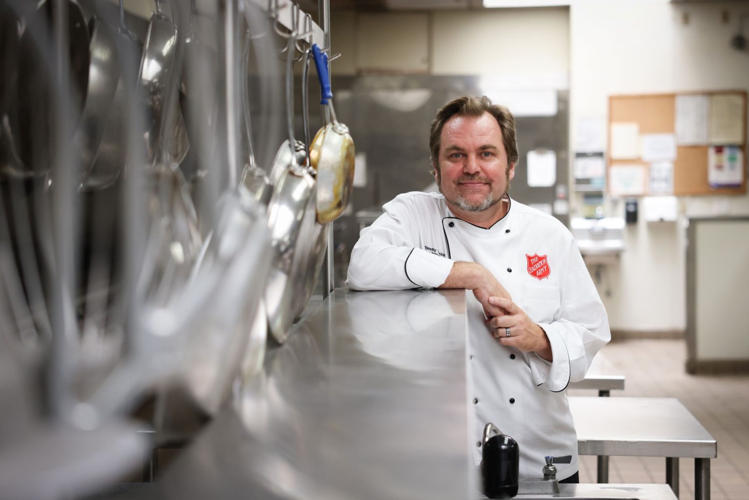 Chef gives culinary students the 'tools to succeed' after Salvation ...